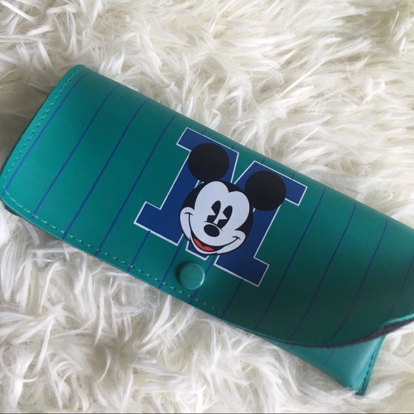 Disney | Accessories | Vintage Mickeymouse Case | Poshmark